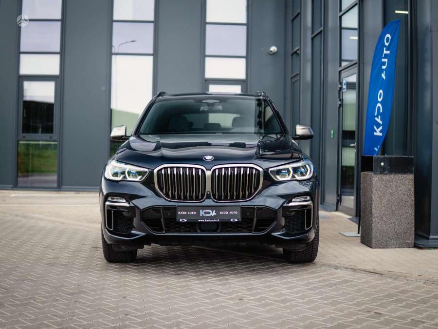Black BMW X5 2019 in Kaunas, with an engine capacity of 2.99 L and mileage of 164 thousand km for 39450 €, photo 5 on AUTOMOTO.COM.LV