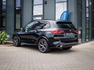 Black BMW X5 2019 in Kaunas, with an engine capacity of 2.99 L and mileage of 164 thousand km for 39450 €, photo 12 on AUTOMOTO.COM.LV