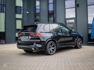 Black BMW X5 2019 in Kaunas, with an engine capacity of 2.99 L and mileage of 164 thousand km for 39450 €, photo 13 on AUTOMOTO.COM.LV