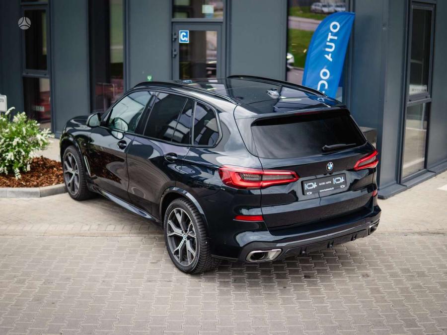 Black BMW X5 2019 in Kaunas, with an engine capacity of 2.99 L and mileage of 164 thousand km for 39450 €, photo 14 on AUTOMOTO.COM.LV