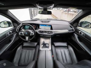 Black BMW X5 2019 in Kaunas, with an engine capacity of 2.99 L and mileage of 164 thousand km for 39450 €, photo 19 on AUTOMOTO.COM.LV