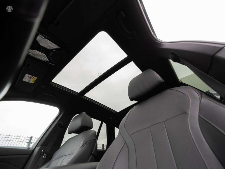 Black BMW X5 2019 in Kaunas, with an engine capacity of 2.99 L and mileage of 164 thousand km for 39450 €, photo 29 on AUTOMOTO.COM.LV