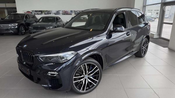 Melns BMW X5 2019 Marijampole, ar dzinēja tilpumu 2.99 L un nobraukumu 259 tūkst. km par 36999 €, foto 1 vietnē AUTOMOTO.COM.LV
