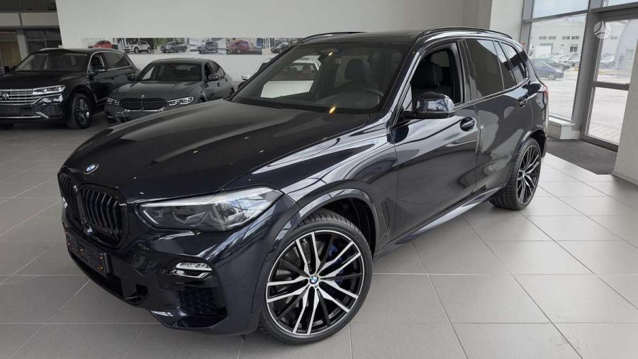 Black BMW X5 2019 in Marijampole, with an engine capacity of 2.99 L and mileage of 259 thousand km for 36999 €, photo 1 on AUTOMOTO.COM.LV