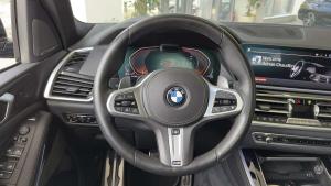 Black BMW X5 2019 in Marijampole, with an engine capacity of 2.99 L and mileage of 259 thousand km for 36999 €, photo 13 on AUTOMOTO.COM.LV