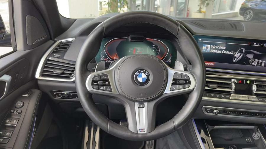 Black BMW X5 2019 in Marijampole, with an engine capacity of 2.99 L and mileage of 259 thousand km for 36999 €, photo 13 on AUTOMOTO.COM.LV