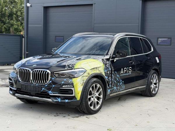 Melns BMW X5 2019 Kauņa, ar dzinēja tilpumu 2.99 L un nobraukumu 236 tūkst. km par 26750 €, foto 1 vietnē AUTOMOTO.COM.LV