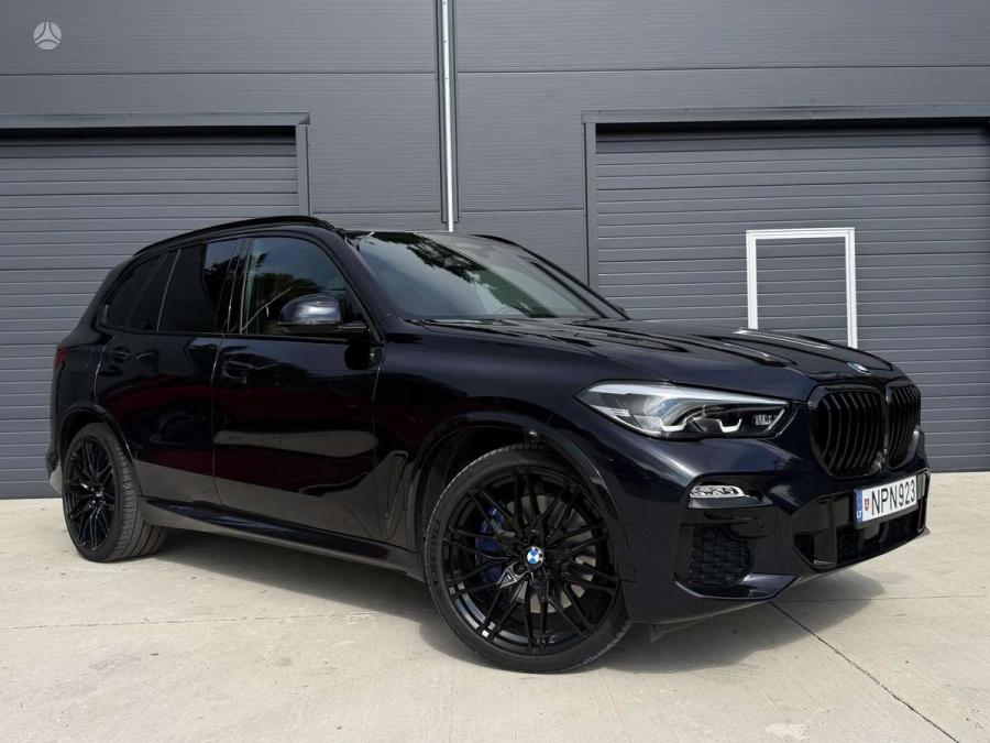 Black BMW X5 2019 in Utena, with an engine capacity of 2.99 L and mileage of 192 thousand km for 45000 €, photo 1 on AUTOMOTO.COM.LV
