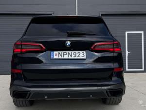 Black BMW X5 2019 in Utena, with an engine capacity of 2.99 L and mileage of 192 thousand km for 45000 €, photo 7 on AUTOMOTO.COM.LV