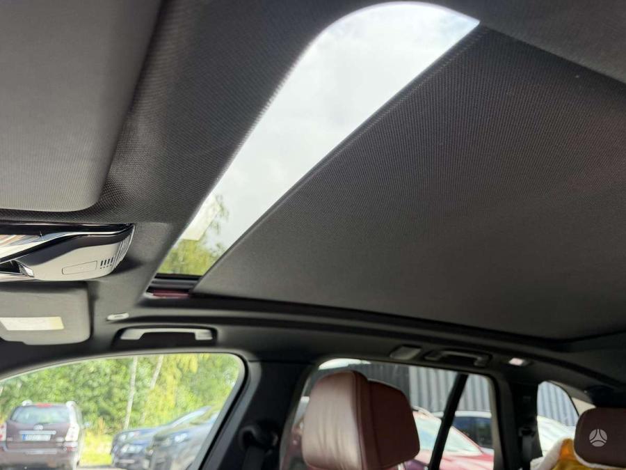 Black BMW X5 2019 in Utena, with an engine capacity of 2.99 L and mileage of 192 thousand km for 45000 €, photo 14 on AUTOMOTO.COM.LV