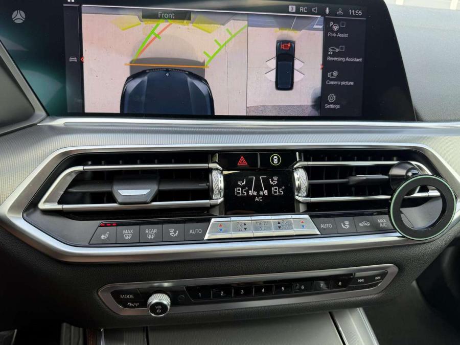 Black BMW X5 2019 in Utena, with an engine capacity of 2.99 L and mileage of 192 thousand km for 45000 €, photo 19 on AUTOMOTO.COM.LV