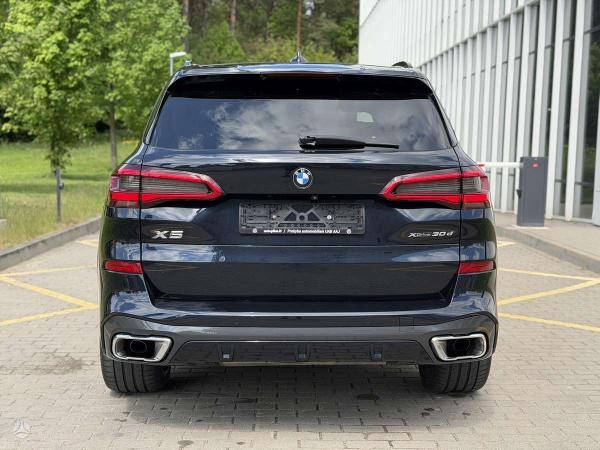Melns BMW X5 2019 Viļņa, ar dzinēja tilpumu 3.00 L un nobraukumu 188 tūkst. km par 40499 €, foto 6 vietnē AUTOMOTO.COM.LV