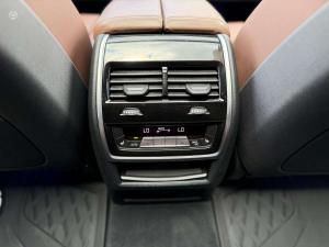 Black BMW X5 2019 in Vilnius, with an engine capacity of 3.00 L and mileage of 188 thousand km for 40499 €, photo 13 on AUTOMOTO.COM.LV