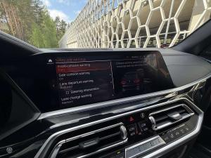 Black BMW X5 2019 in Vilnius, with an engine capacity of 3.00 L and mileage of 188 thousand km for 40499 €, photo 18 on AUTOMOTO.COM.LV