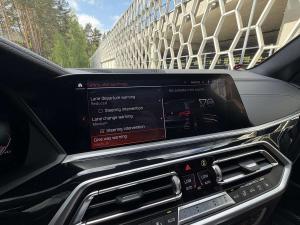 Black BMW X5 2019 in Vilnius, with an engine capacity of 3.00 L and mileage of 188 thousand km for 40499 €, photo 19 on AUTOMOTO.COM.LV