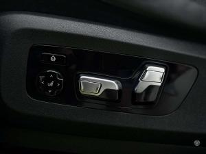 Melns BMW X5 2019 Viļņa, ar dzinēja tilpumu 4.40 L un nobraukumu 252 tūkst. km par 35290 €, foto 25 vietnē AUTOMOTO.COM.LV