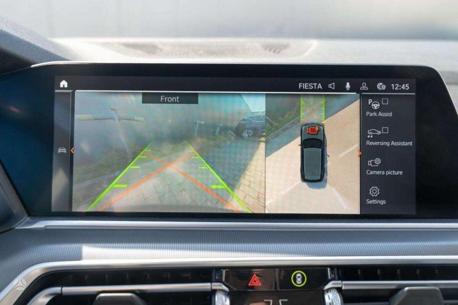 Black BMW X5 2019 in Vilnius, with an engine capacity of 3.00 L and mileage of 212 thousand km for 31200 €, photo 13 on AUTOMOTO.COM.LV