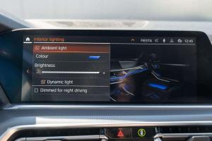 Black BMW X5 2019 in Vilnius, with an engine capacity of 3.00 L and mileage of 212 thousand km for 31200 €, photo 18 on AUTOMOTO.COM.LV