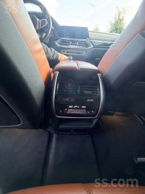 Melns BMW X5 2019 Liepāja, ar dzinēja tilpumu 3.00 L un nobraukumu 187 tūkst. km par 55000 €, foto 5 vietnē AUTOMOTO.COM.LV