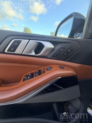 Melns BMW X5 2019 Liepāja, ar dzinēja tilpumu 3.00 L un nobraukumu 187 tūkst. km par 55000 €, foto 13 vietnē AUTOMOTO.COM.LV