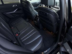 Melns BMW X5 2019 Rokiškis, ar dzinēja tilpumu 2.99 L un nobraukumu 178 tūkst. km par 35850 €, foto 30 vietnē AUTOMOTO.COM.LV