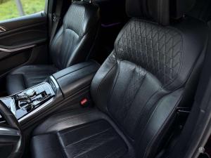 Melns BMW X5 2019 Rokiškis, ar dzinēja tilpumu 2.99 L un nobraukumu 178 tūkst. km par 35850 €, foto 44 vietnē AUTOMOTO.COM.LV