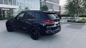 Black BMW X5 2019 in Vilnius, with an engine capacity of 2.99 L and mileage of 220 thousand km for 37200 €, photo 8 on AUTOMOTO.COM.LV