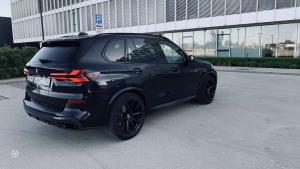 Black BMW X5 2019 in Vilnius, with an engine capacity of 2.99 L and mileage of 220 thousand km for 37200 €, photo 9 on AUTOMOTO.COM.LV