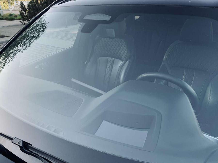 Black BMW X5 2019 in Vilnius, with an engine capacity of 2.99 L and mileage of 220 thousand km for 37200 €, photo 13 on AUTOMOTO.COM.LV
