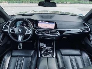 Black BMW X5 2019 in Vilnius, with an engine capacity of 2.99 L and mileage of 220 thousand km for 37200 €, photo 14 on AUTOMOTO.COM.LV