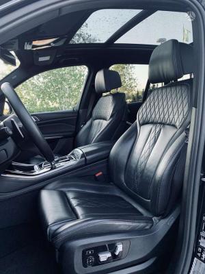 Black BMW X5 2019 in Vilnius, with an engine capacity of 2.99 L and mileage of 220 thousand km for 37200 €, photo 15 on AUTOMOTO.COM.LV