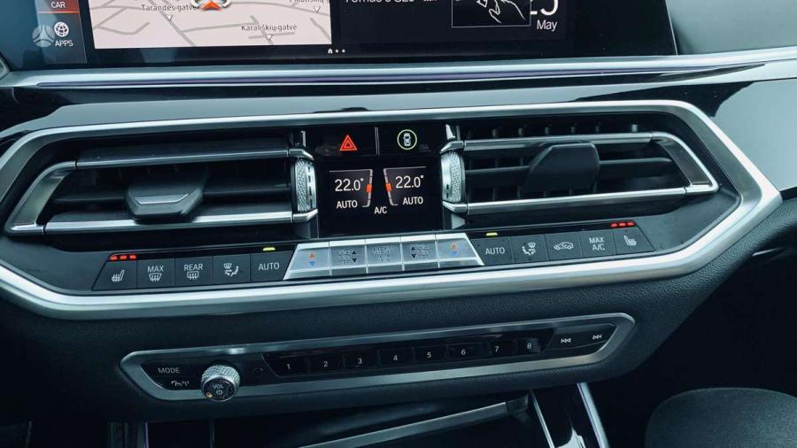 Black BMW X5 2019 in Vilnius, with an engine capacity of 2.99 L and mileage of 220 thousand km for 37200 €, photo 19 on AUTOMOTO.COM.LV