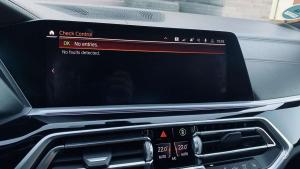 Black BMW X5 2019 in Vilnius, with an engine capacity of 2.99 L and mileage of 220 thousand km for 37200 €, photo 22 on AUTOMOTO.COM.LV