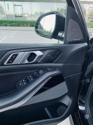 Black BMW X5 2019 in Vilnius, with an engine capacity of 2.99 L and mileage of 220 thousand km for 37200 €, photo 23 on AUTOMOTO.COM.LV