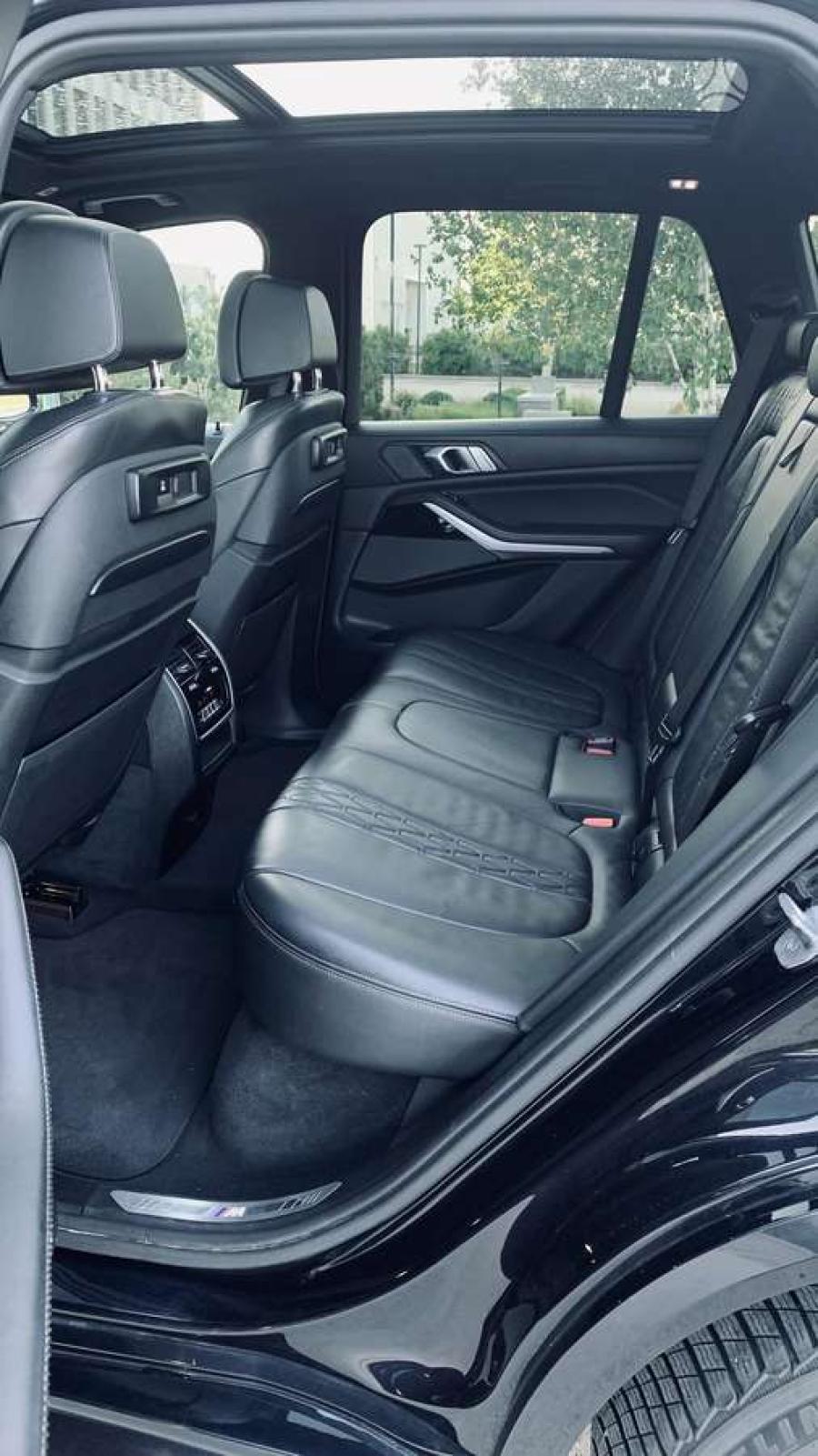 Black BMW X5 2019 in Vilnius, with an engine capacity of 2.99 L and mileage of 220 thousand km for 37200 €, photo 28 on AUTOMOTO.COM.LV