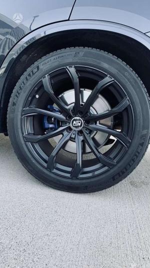 Black BMW X5 2019 in Vilnius, with an engine capacity of 2.99 L and mileage of 220 thousand km for 37200 €, photo 32 on AUTOMOTO.COM.LV