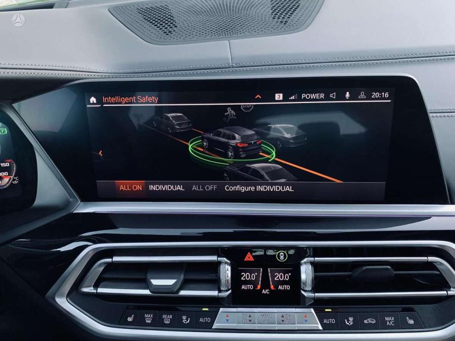 Black BMW X5 2019 in Vilnius, with an engine capacity of 2.99 L and mileage of 220 thousand km for 37200 €, photo 40 on AUTOMOTO.COM.LV