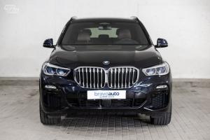 Melns BMW X5 2019 Viļņa, ar dzinēja tilpumu 3.00 L un nobraukumu 133 tūkst. km par 44297 €, foto 3 vietnē AUTOMOTO.COM.LV