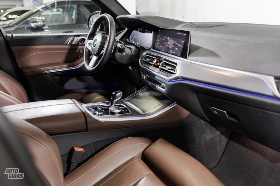Melns BMW X5 2019 Viļņa, ar dzinēja tilpumu 3.00 L un nobraukumu 133 tūkst. km par 44297 €, foto 16 vietnē AUTOMOTO.COM.LV