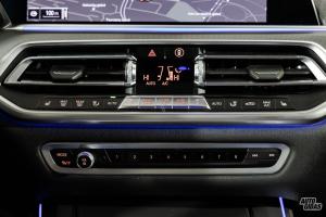 Melns BMW X5 2019 Viļņa, ar dzinēja tilpumu 3.00 L un nobraukumu 133 tūkst. km par 44297 €, foto 21 vietnē AUTOMOTO.COM.LV