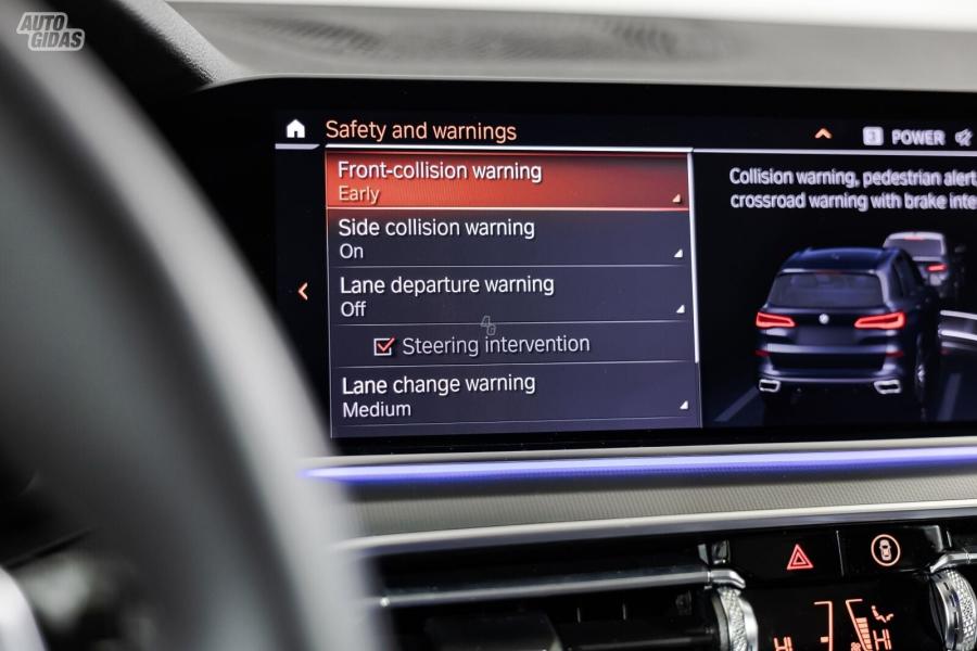 Melns BMW X5 2019 Viļņa, ar dzinēja tilpumu 3.00 L un nobraukumu 133 tūkst. km par 44297 €, foto 24 vietnē AUTOMOTO.COM.LV