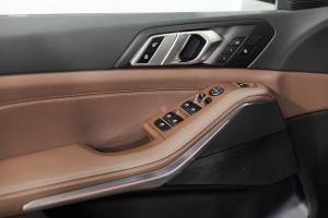 Melns BMW X5 2019 Viļņa, ar dzinēja tilpumu 3.00 L un nobraukumu 133 tūkst. km par 44297 €, foto 30 vietnē AUTOMOTO.COM.LV