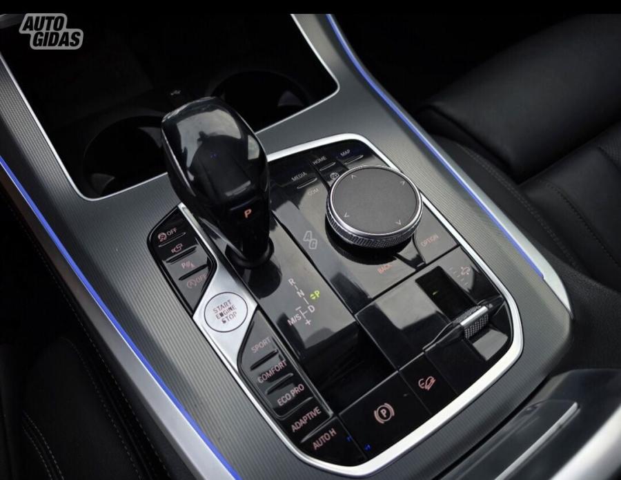 Black BMW X5 2019 in Silute, with an engine capacity of 3.00 L and mileage of 310 thousand km for 32900 €, photo 20 on AUTOMOTO.COM.LV