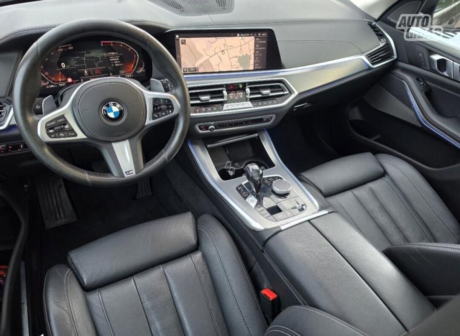 Black BMW X5 2019 in Silute, with an engine capacity of 3.00 L and mileage of 310 thousand km for 32900 €, photo 32 on AUTOMOTO.COM.LV