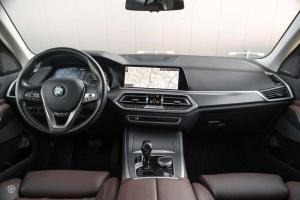 Black BMW X5 2020 in Vilnius, with an engine capacity of 3.00 L and mileage of 107 thousand km for 43250 €, photo 16 on AUTOMOTO.COM.LV