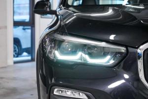 Melns BMW X5 2020 Kauņa, ar dzinēja tilpumu 3.00 L un nobraukumu 159 tūkst. km par 35950 €, foto 4 vietnē AUTOMOTO.COM.LV