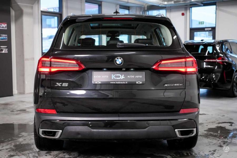 Melns BMW X5 2020 Kauņa, ar dzinēja tilpumu 3.00 L un nobraukumu 159 tūkst. km par 35950 €, foto 10 vietnē AUTOMOTO.COM.LV