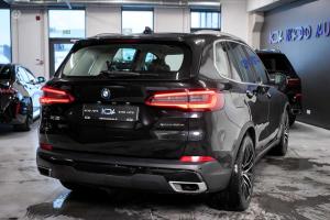 Melns BMW X5 2020 Kauņa, ar dzinēja tilpumu 3.00 L un nobraukumu 159 tūkst. km par 35950 €, foto 11 vietnē AUTOMOTO.COM.LV