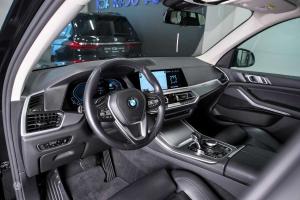 Melns BMW X5 2020 Kauņa, ar dzinēja tilpumu 3.00 L un nobraukumu 159 tūkst. km par 35950 €, foto 24 vietnē AUTOMOTO.COM.LV