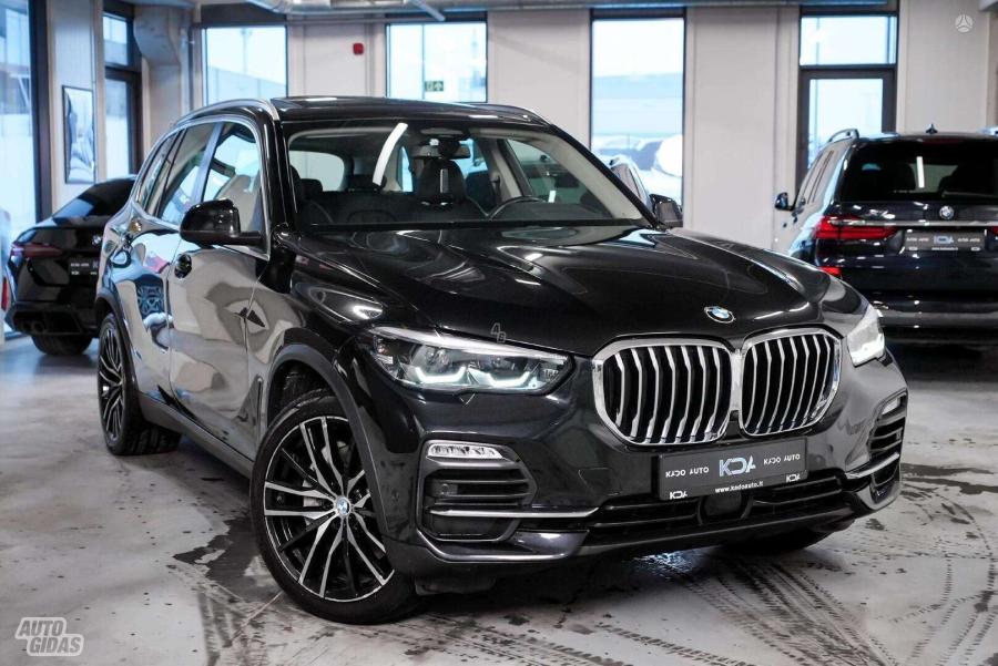 Melns BMW X5 2020 Marijampole, ar dzinēja tilpumu 3.00 L un nobraukumu 159 tūkst. km par 35950 €, foto 2 vietnē AUTOMOTO.COM.LV